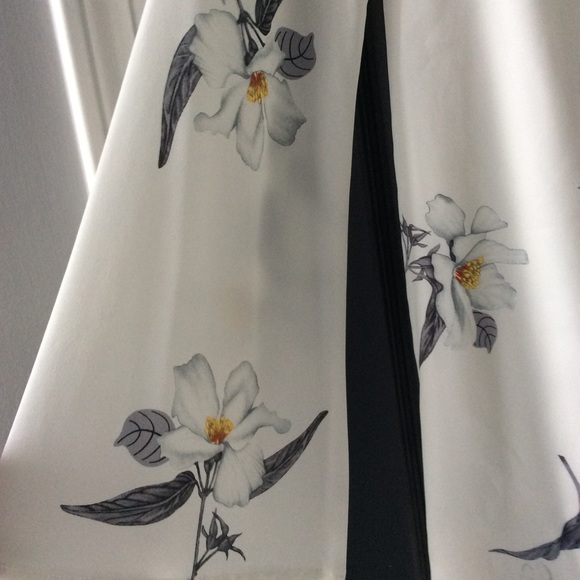 Dee Elly | Dresses | Nwot Dee Elly Bell Sleeve Shift Mini Dress | Poshmark